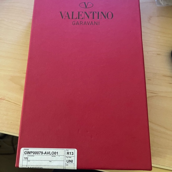 Valentino Garavani | Bags | Valentino Garavani Vibrant Red Gift Box ...